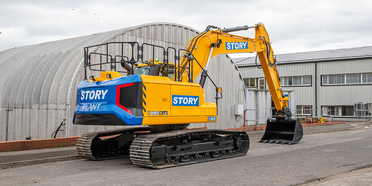 Trio of new excavators join the fleet - Story Plant